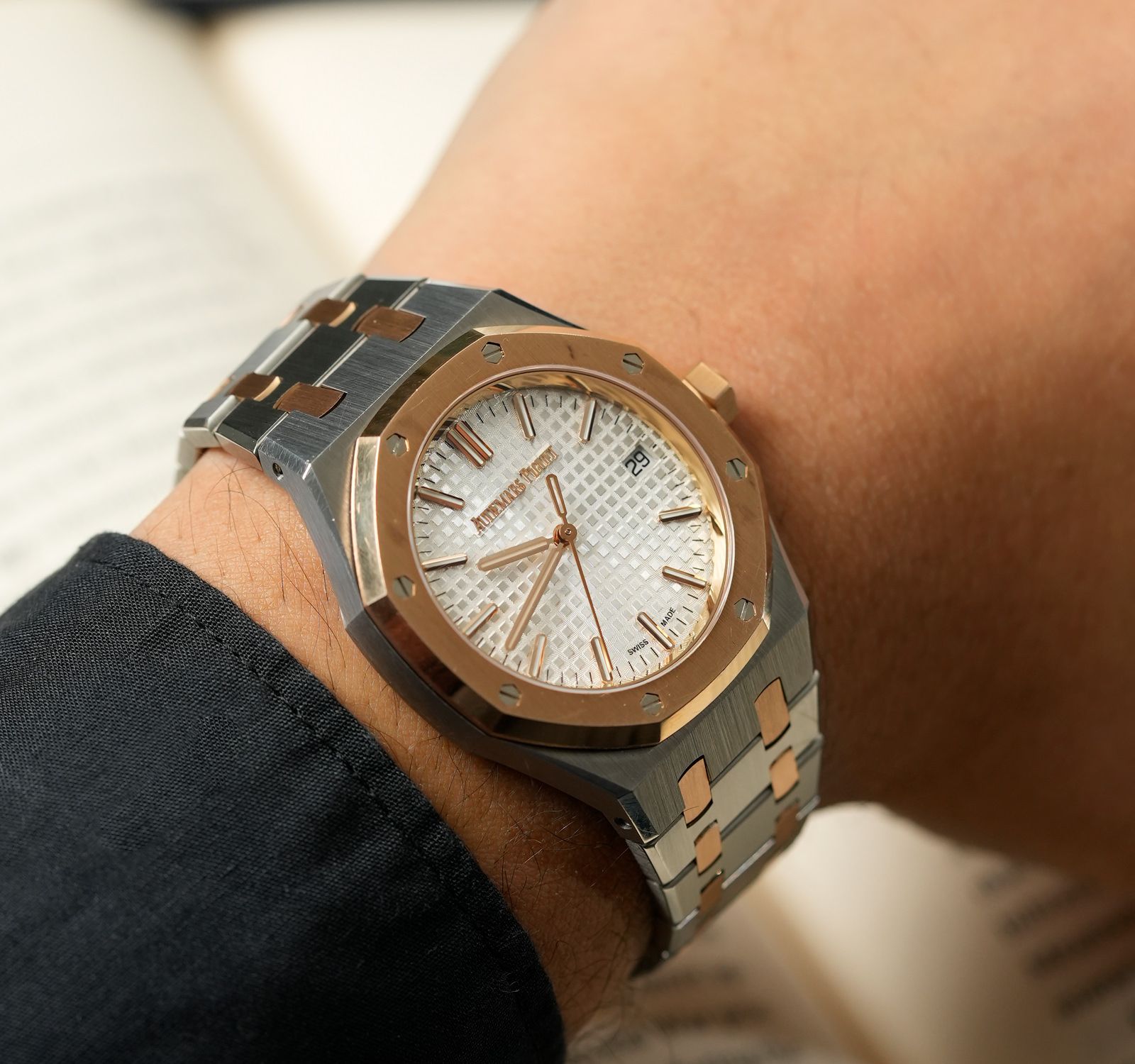 Pre-Owned Audemars Piguet Royal Oak Unisex Watch in Silver Colour Dial