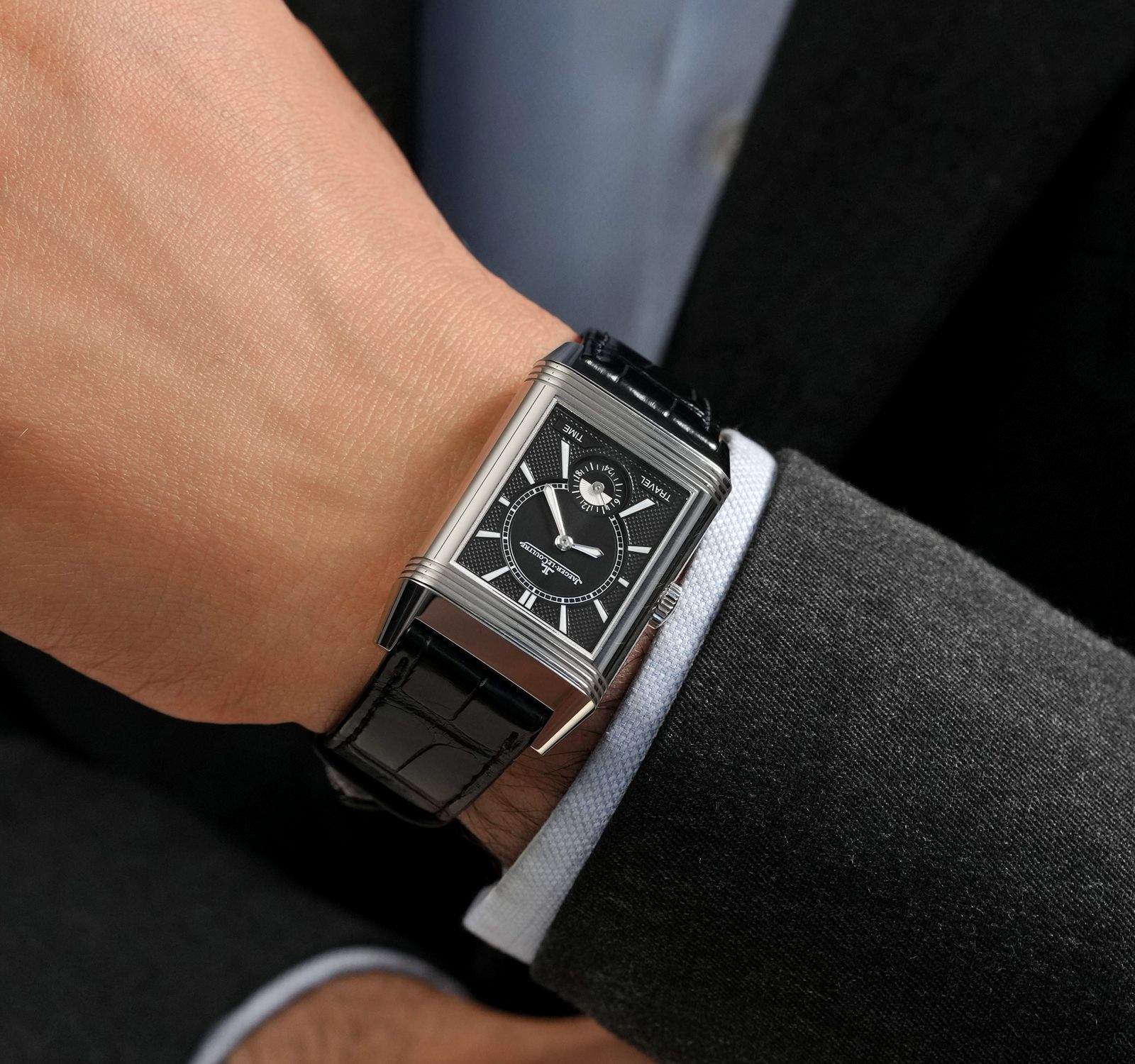 Pre-Owned Jaeger-LeCoultre Reverso Men Watch in Silver & Black Colour Dial