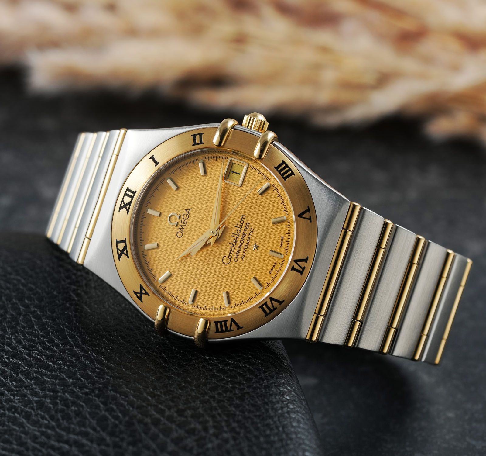 Pre-Owned Omega Constellation Men Watch in Yellow Colour Dial