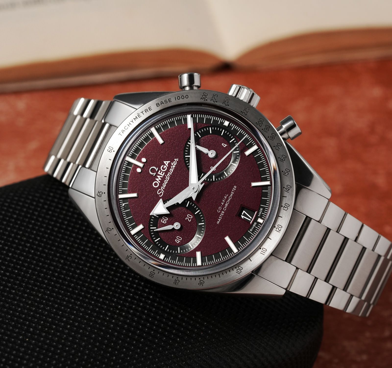 Pre-Owned Omega Speedmaster Men Watch in Red Colour Dial