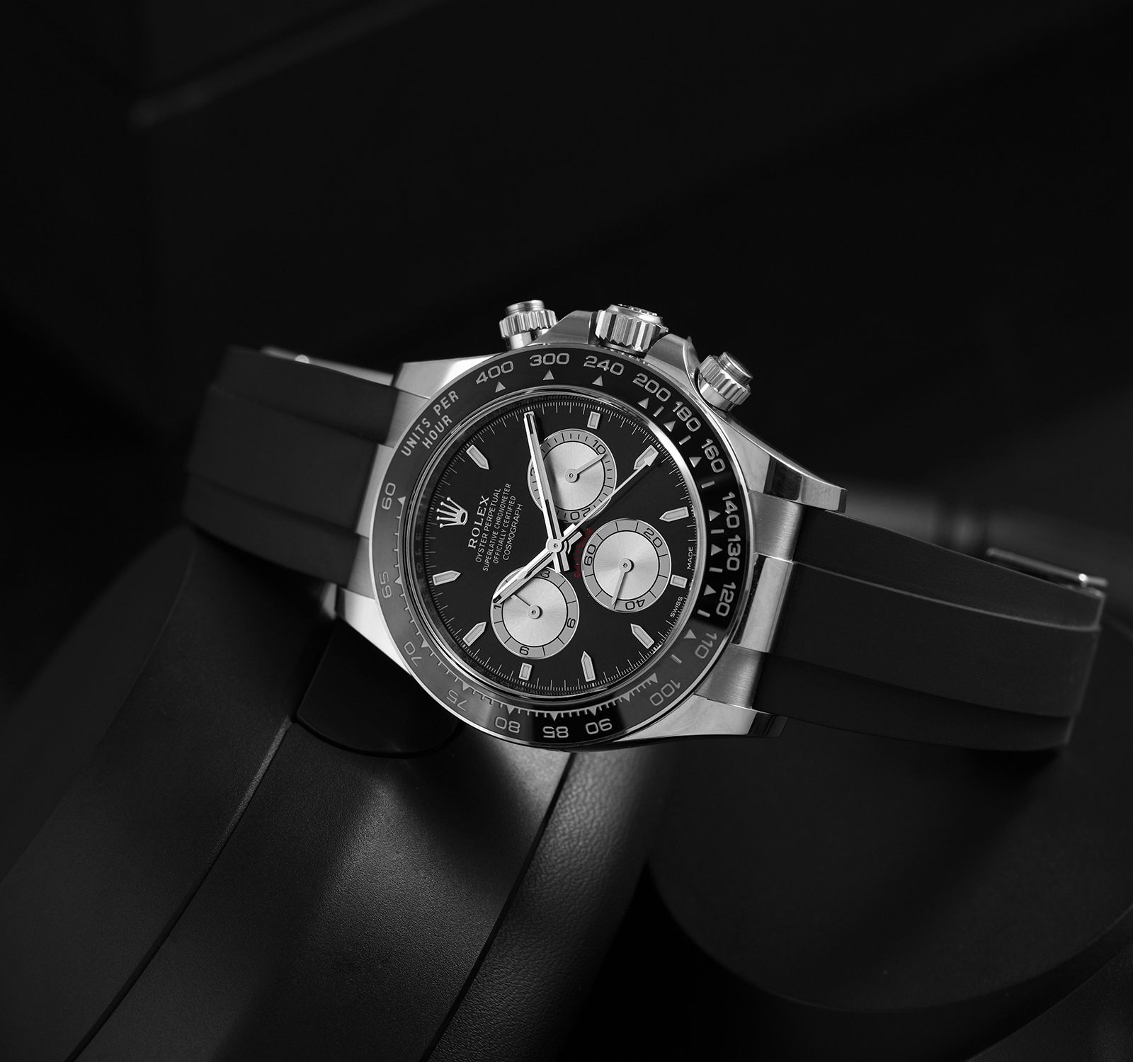 Pre-Owned Rolex Cosmograph Daytona Men Watch in Silver Colour Dial