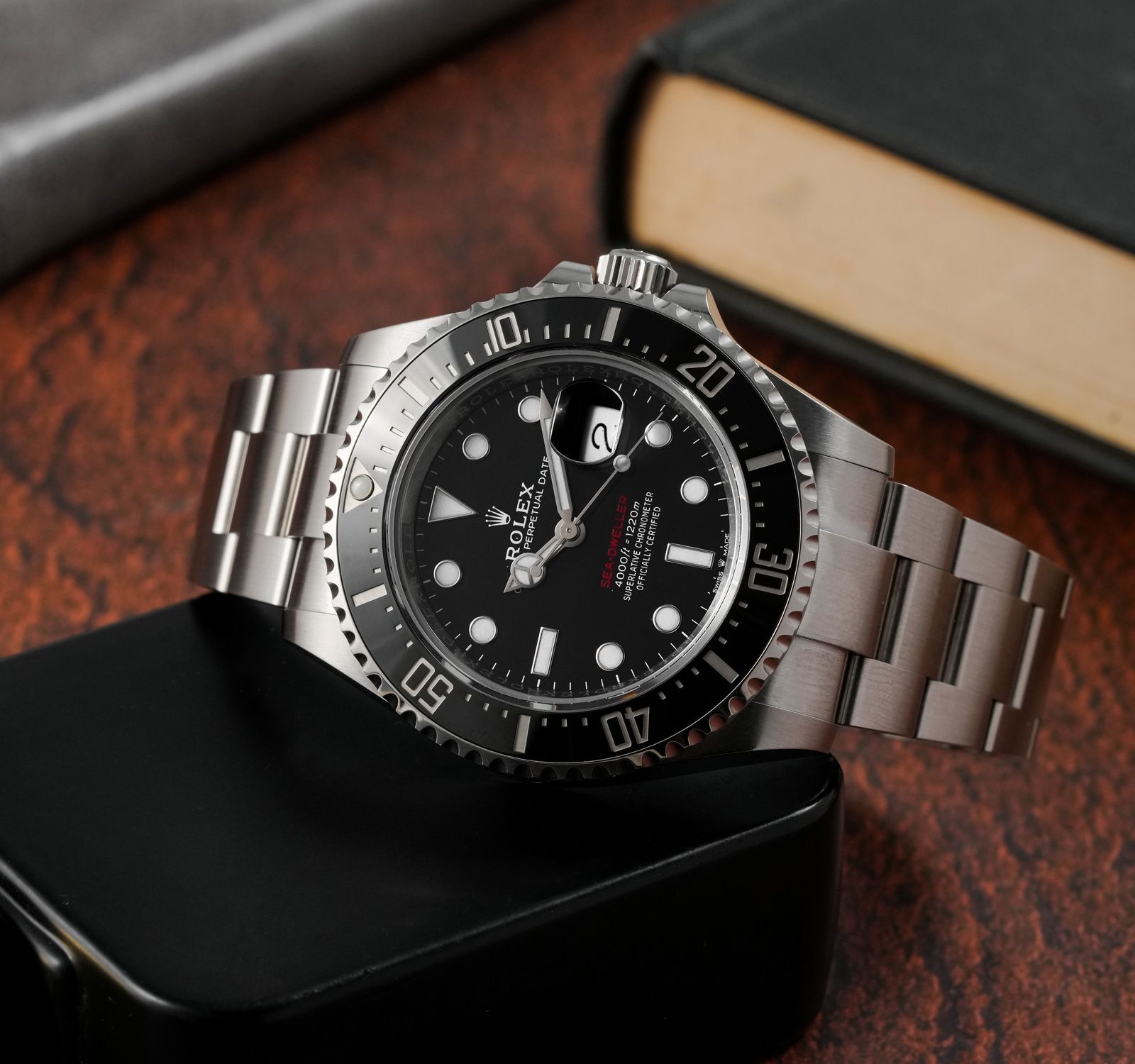 Pre-Owned Rolex Sea-Dweller Men Watch in Black Colour Dial